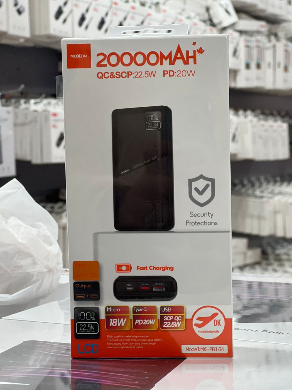 Moxom - MX-PB164 Power Bank 20000mAh LCD Digital Display Fast Charging QC22.5W / PD20W in >10 ...